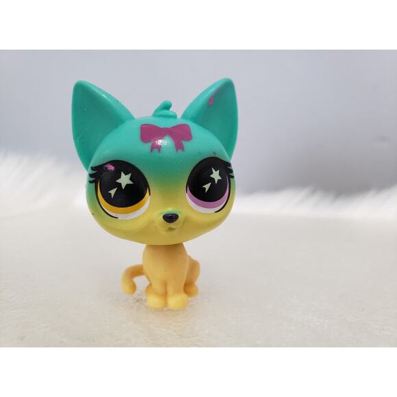Hasbro | Toys | Littlest Pet Shop Lps Lucky Cat Moonstone Teal Yellow ...